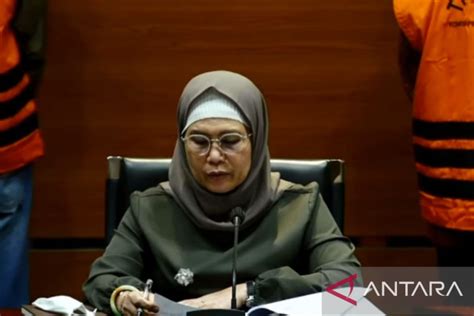 KPK Menahan Dua Tersangka Kasus Korupsi Pengadaan KTP El ANTARA News