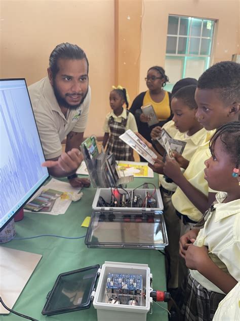 Low Cost Seismic Data Acquisition System Based On Open Source Hardware