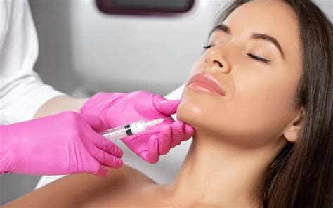 Double Chin Treatments To Banish That Double Chin Effectively Kowayo