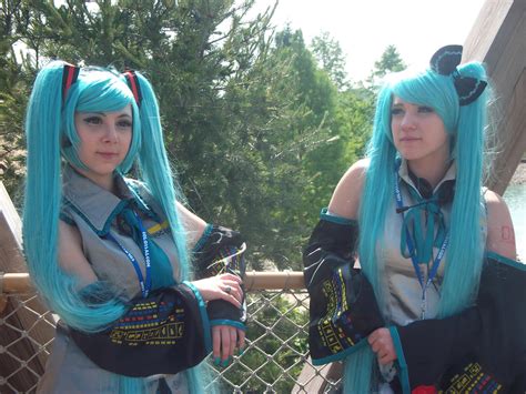 Miku Twins By Linklover34 On Deviantart
