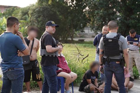 Photo Gallery รวบยกแก๊ง 19 คนไทยรับจ้างกดเงินให้แก๊งคอลเซ็นเตอร์หลอกอดีต ขรก ซ้ำซ้อน ยึดทรัพย์