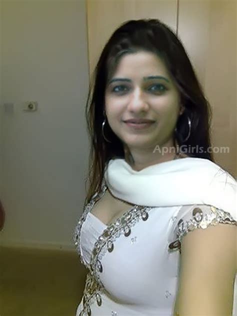Car Maniax And The Future Desi Girl Ayesha Having Cute Smile Picture