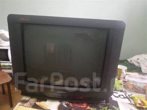 Продам рабочий телевизор (ЭЛТ) GoldStar - Телевизоры во Владивостоке