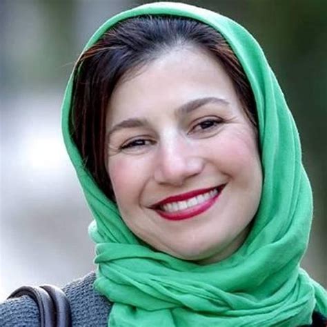 عکسی از لیلی رشیدی که جنجال برانگیز شد لیلی رشیدی در یک حرکت مردم را