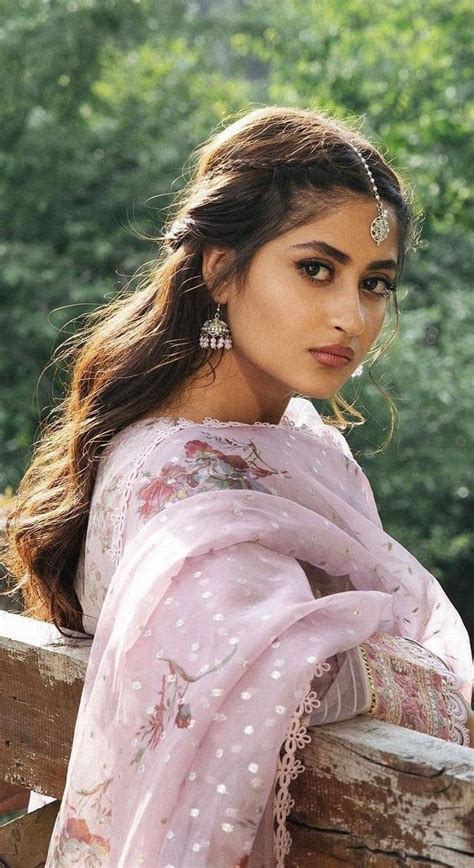 Pin By شاہین ⁠ On Cute Sajal Celebrity Wallpapers Womens Hairstyles