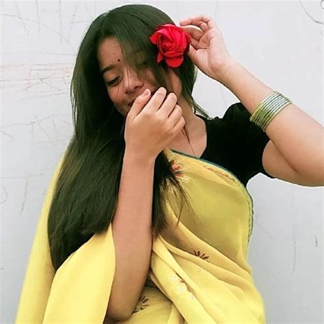 𝙋𝙧𝙤𝙠𝙧𝙞𝙩𝙮🍓 Farihaahmed On Threads