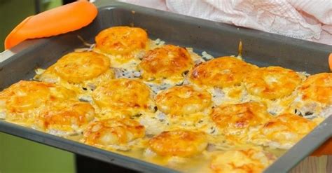 Стожки из фарша в духовке