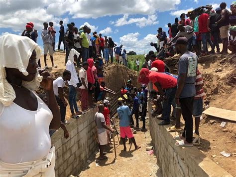 Haitianos Preparan Muro Para Conectar Canal Con Río Masacre