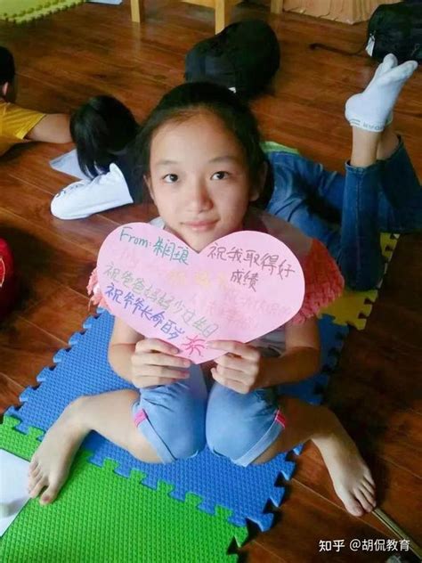 这对双胞胎姐妹，以一分之差双双被武大临床医学录取，优秀！ 知乎