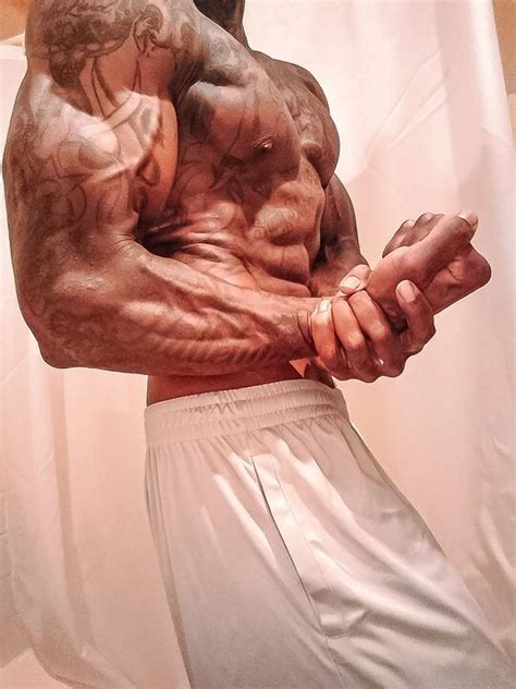 Bbc Hallelujah Johnson Masturbándose Xhamster