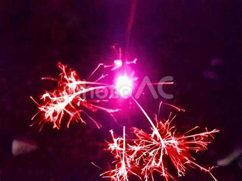 夏の終わり 線香花火 No 27833464｜写真素材なら「写真ac」無料（フリー）ダウンロードok