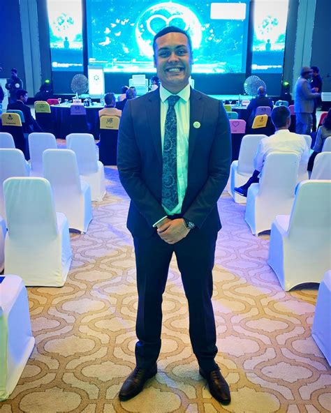 Brandon Messyourself Happy 31st Birthday To My Beautiful Sister