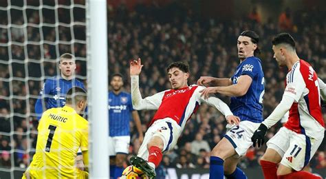 El Arsenal mete presión al Liverpool
