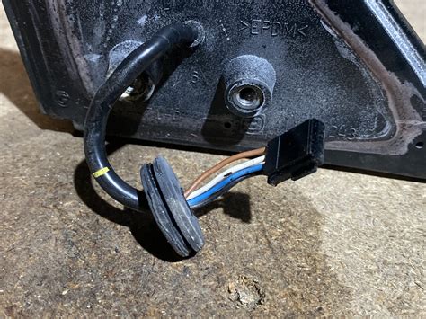 BMW E COMPACT SPIEGEL LINKS D New Koja Parts