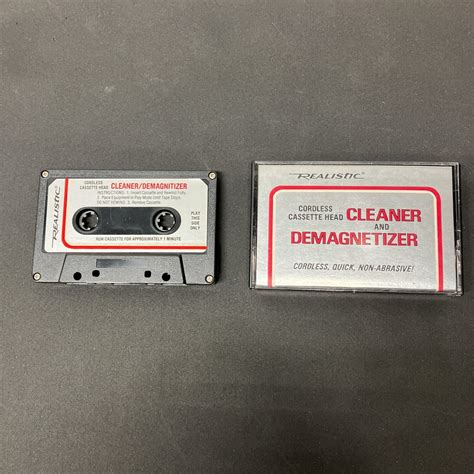 Vintage Realistic Electronic Cassette Tape Head Cleaner And Demagnetizer