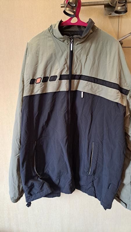 Куртка для чоловіків — ціна 370 грн у каталозі Куртки Купити чоловічі речі за доступною ціною на