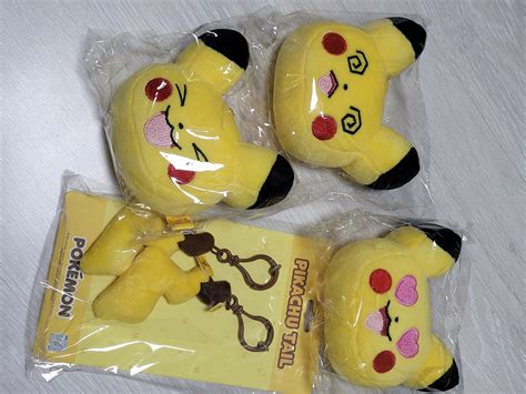 더쿠 쿠키런이랑 피카츄 키링 왔다