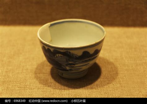 清朝青花山水纹杯高清图片下载 红动中国