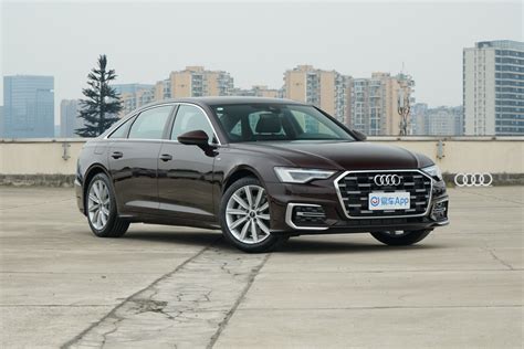 【奥迪a6l改款 45 Tfsi 臻选动感型侧前45度车头向右水平图片 汽车图片大全】 易车