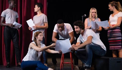 How To Choose An Acting Class Starnow