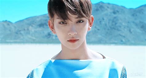 Video U Tay L M Su N S Nh T Ng I H Nh Ph C