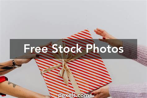 Person Giving Presentation Photos Download The Best Free Person Giving