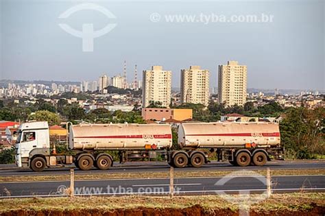 Tyba Online Assunto Caminhão Tanque No Anel Viário De Ribeirão