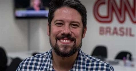 Jornalista da CNN desabafa sobre traição e chama atenção na web O