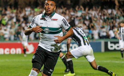 Situação De Igor Jesus Recebe Atualização Importante E Chega Voando Ao