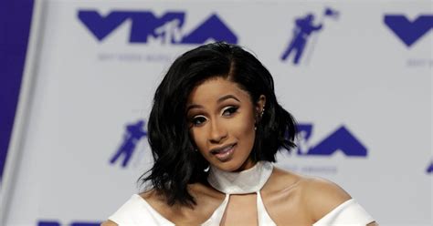 Cardi B Y Camila Cabello Dominan Zona Noble De La Lista Hot 100 De