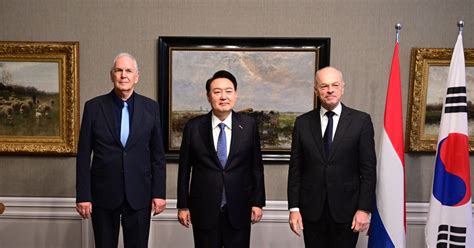 尹 네덜란드 상하원 지도부 면담 전략적 동반자 현황 평가