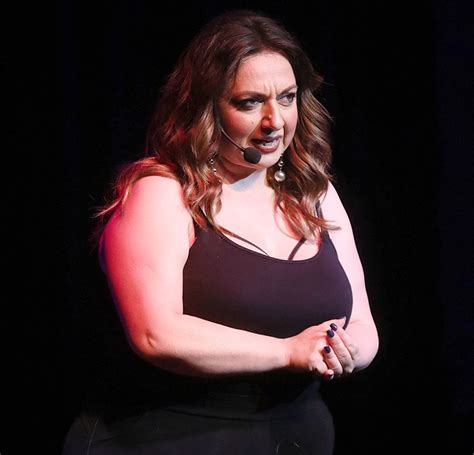 Σοφία Μουτίδου “Περνάω μια μεγάλη διαταραχή με την κλιμακτήριο είναι σκληροί οι πόνοι