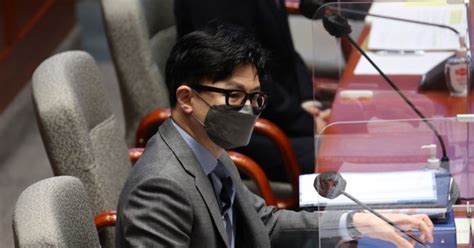 李 수사 배후 한동훈 “전임 장관이 임무 안 한 것”