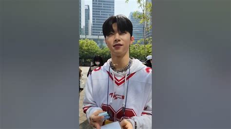 Xikers 싸이커스 현우 엠카운트다운 일일팬매 Youtube