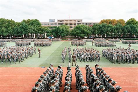 【花絮】2023级新生军训如期开展 挥洒汗水绽放青春 新闻网