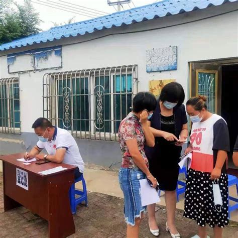 王家镇助力老年人疫苗接种群众