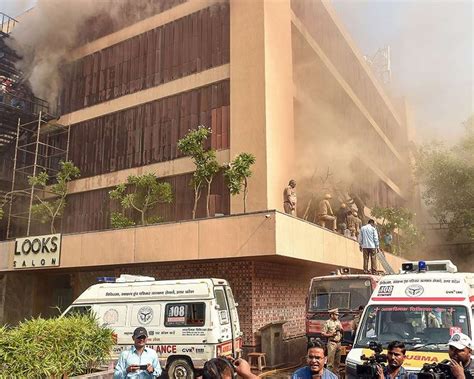 4 Dead 10 Injured As Fire Breaks Out At Lucknow Hotel Adityanath