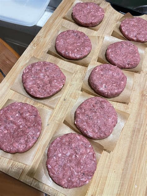 【手打牛肉汉堡肉饼的做法步骤图，怎么做好吃】辽宁旖姐下厨房