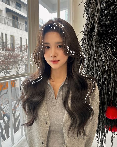 Keyof 키오프 임지우 진짜 쉬운데 무조건 예쁨 니트에 이 머리하면 꾸안꾸 청순girl~ 땋은 머리 앞에서 보이게 퐁신하게 뒷통수 살려줘서 옆모습까지 생각한