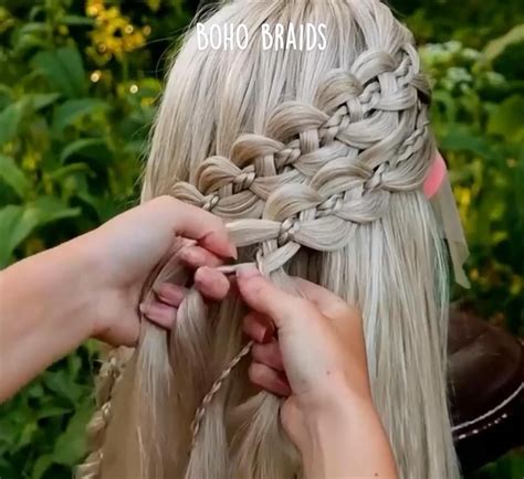 23 Elegant Ways To Style Side Braid For Long Hair Artofit