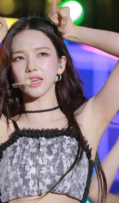 이거 카리나 겨땀 아님 겨드랑이 마이너 갤러리