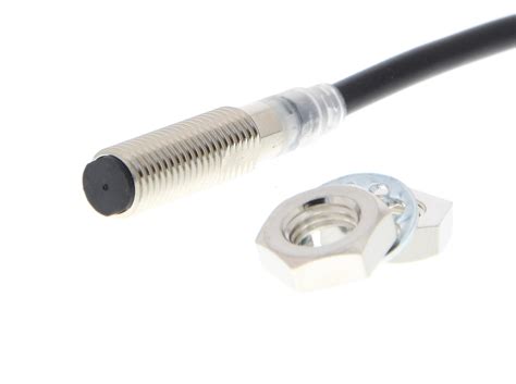 E2E X3D18 T 2M Omron Industrial Automation Proximity Sensor Inductive