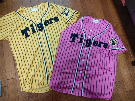 Yahooオークション 阪神タイガース 阪神 Tigers タイガース ユニフ