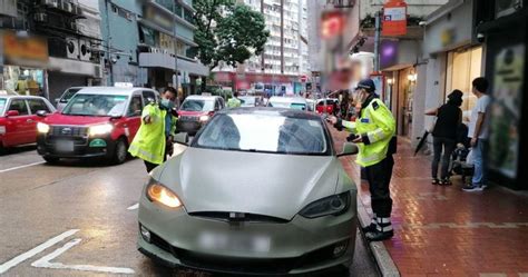 警港島打撃巴士站違泊行為 共發683張告票 1503 20221002 港聞 即時新聞 明報新聞網