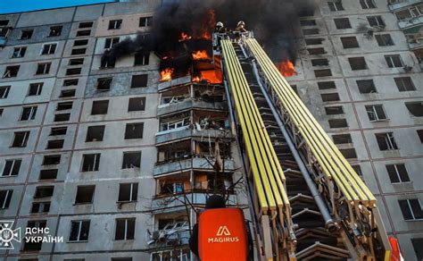 Ворог розстрілює Харків авіабомбами 30 поранених ОНОВЛЕНО Вечірній Київ