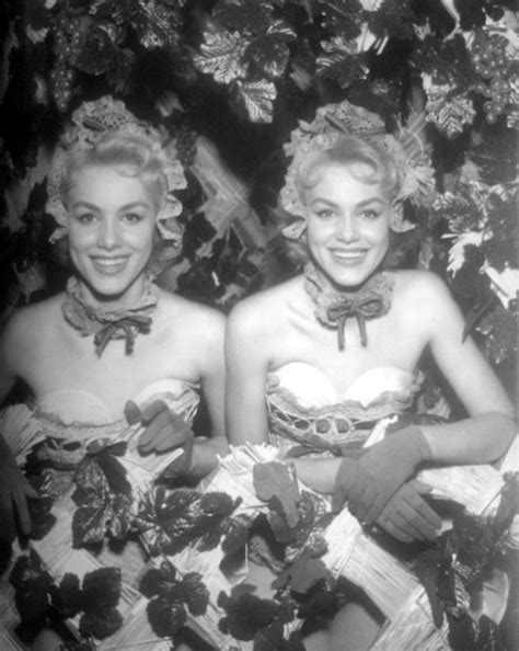 45 Glamorous Photos Of The Kessler Twins In The 1950s And 1960s