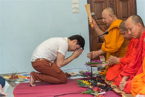 태국 스님 의식에 대 한 Cerebrate 새 집 또는 태국에서 불교에서 하우스 온난화 식 2월에 대한 스톡 사진 및 기타