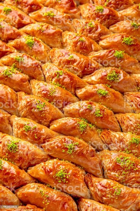 땅콩을 곁들인 터키 사막 바클라바 휴일피스타치오 또는 라마단 전통적인 중동 맛 0명에 대한 스톡 사진 및 기타 이미지 0명