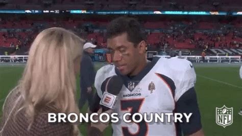 Nfl Russell Wilson Lets Ride 