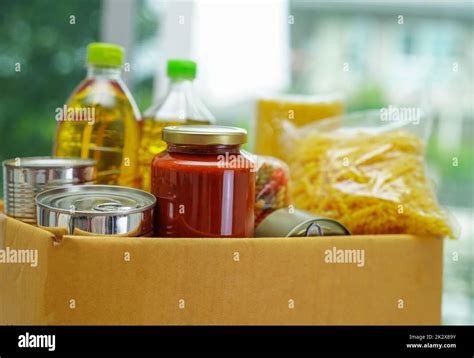 Volunteer Welfare Hi Res Stock Photography And Images Alamy